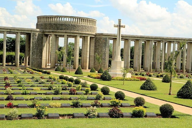 Private Full-Day Yangon City Tour and Circular Train Ride - The Circular Train Ride: Connecting You with Local Life