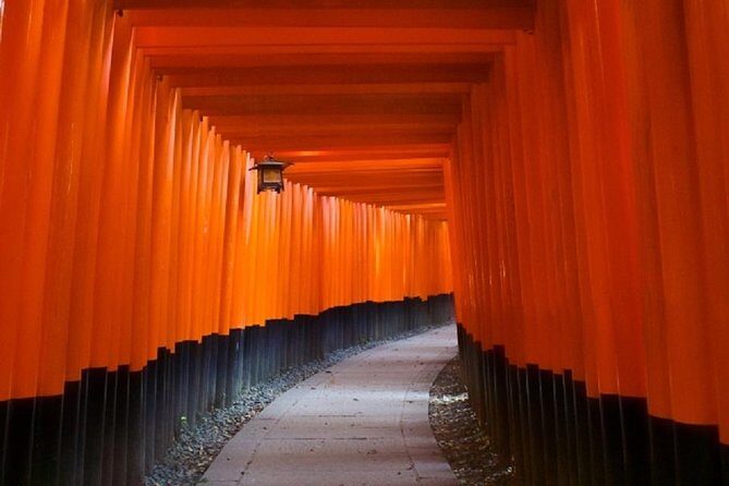 Private Fushimi Inari sightseeing and Nishiki Food Tour - Fushimi Inari Taisha: Japan’s Iconic Shrine