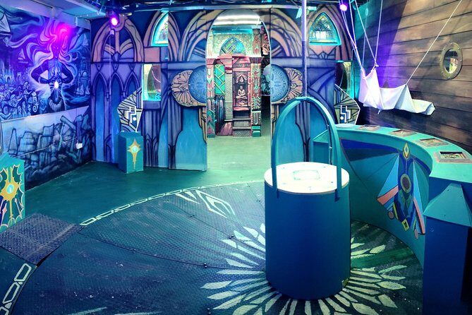 Private Group Puzzle-Solving Adventure Game: Atlantis - Why This Escape Room Works for Different Travelers