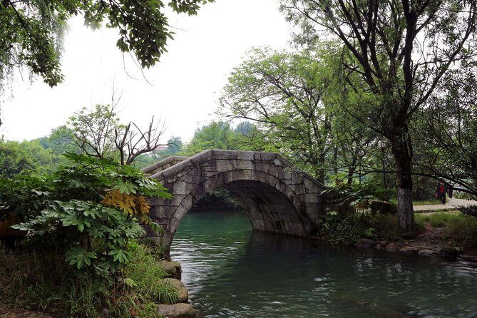 Private Guiyang Day Tour Including Jiaxiu Pavilion And Qingyan Ancient Town - Who Should Consider This Tour?