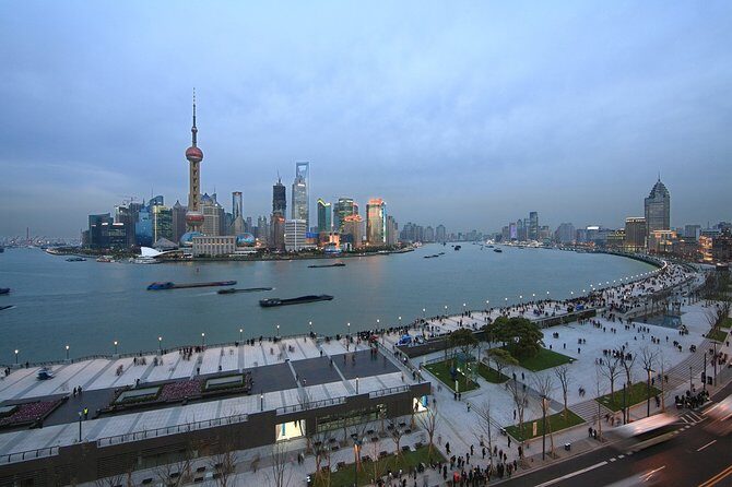 Private Layover Tour of Shanghai Tower and other Iconic Attractions with Pickup - A Deep Dive Into the Shanghai Experience