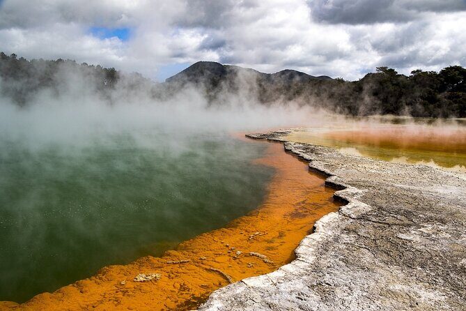 Private Luxury Auckland-Rotorua Geothermal Wonderlands - Lunch and Rest: Rejuvenate Before the Geothermal Wonders