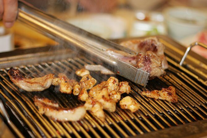 Private Nightlife Trip to See Wonderful Acrobatic Show Enjoy Delicious Barbecue Buffet Dinner - Dining at Dingjixuan: A Barbecue Feast