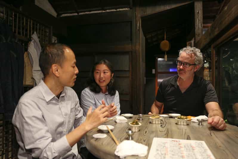 Private Sake Bar & Pub Crawl in Central Kyoto (Food & Sake) - Who Should Consider This Tour?