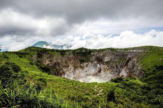 Private Sulawesi Trekking Mount Mahawu & Lokon from Manado - Authentic Experiences and Practical Tips