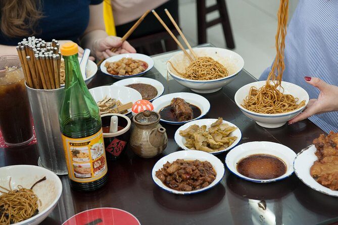 Private Tour: Shanghai Acrobatic Show and Authentic Dim Sum - Who Should Consider This Tour?
