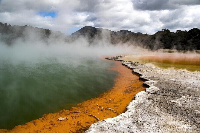 Private Tour WaiOtapu & Huka Falls & Blue springs from Auckland - The Transport & Comfort