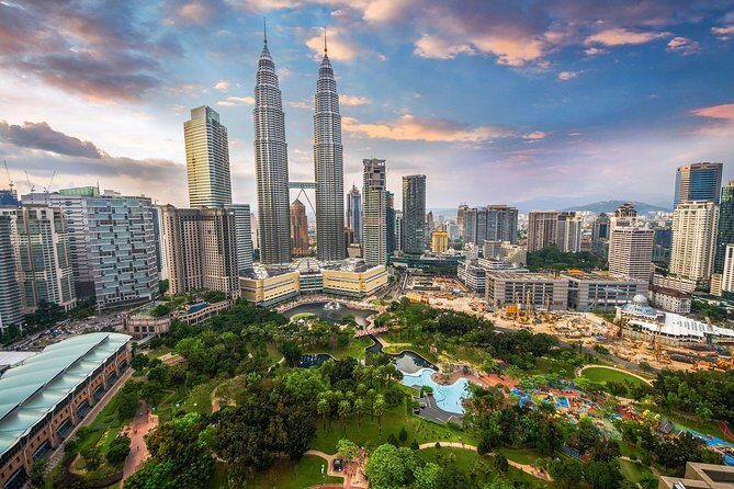 Private Transfer : Sultan Abdul Aziz Shah Airport (Subang) to Kuala Lumpur Hotel - The Journey to Kuala Lumpur