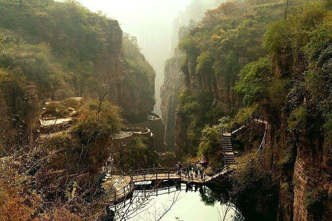 Private Transfer to Guoliang Village and Tunnel from Zhengzhou - What Makes This Tour Stand Out?