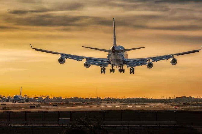 Private Transfer to Pudong Airport from Shanghai Hongqiao Railway Station - Why Travelers Love This Service