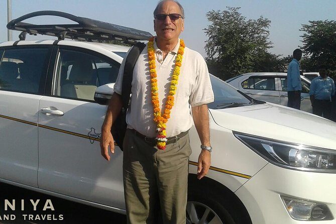 Private Transfers from Jaipur Airport to any Residences or Hotels in Agra by cab - Key Points