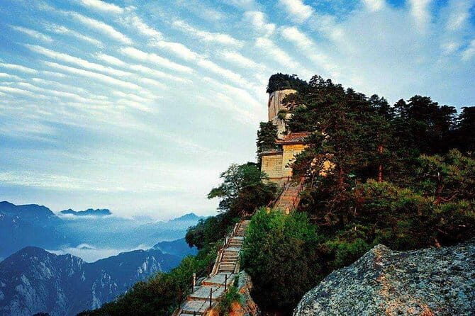 Privately Guided Tour to Mt.Hua - A Deep Dive into the Mount Hua Experience