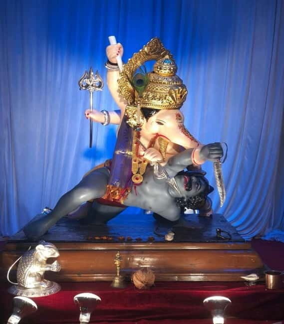 Pune: Sacred Sites Walking Tour of Old City with Snacks - Discovering Pune’s Sacred Heritage: What the Tour Offers