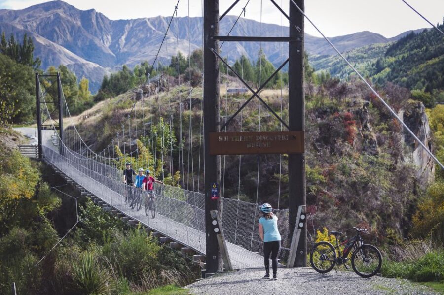 Queenstown: Self-Guided Bike Ride on the Arrow Bridges Trail - Summary: Who Is This Experience For?