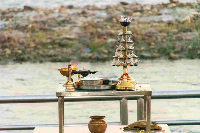 Rishikesh Full Day Guided Sightseeing Tour with Ganga Aarti - Exploring Sacred Ashrams and Suspension Bridges