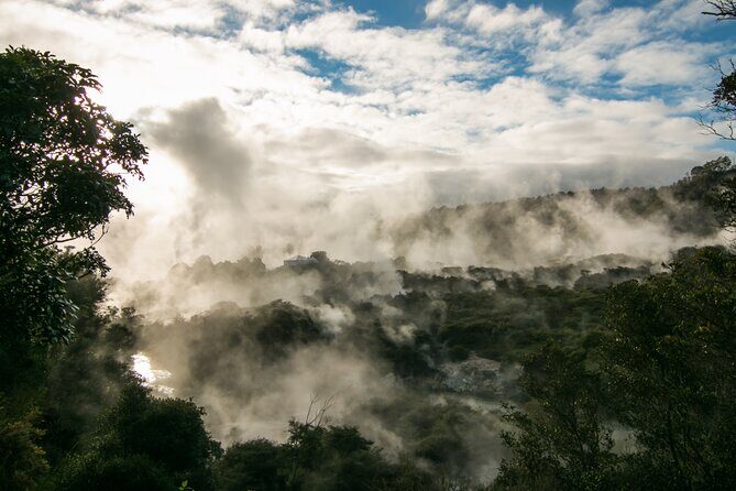 Rotorua Cultural Small Group Afternoon Tour - Scenic Lakes and Volcanic Landscapes