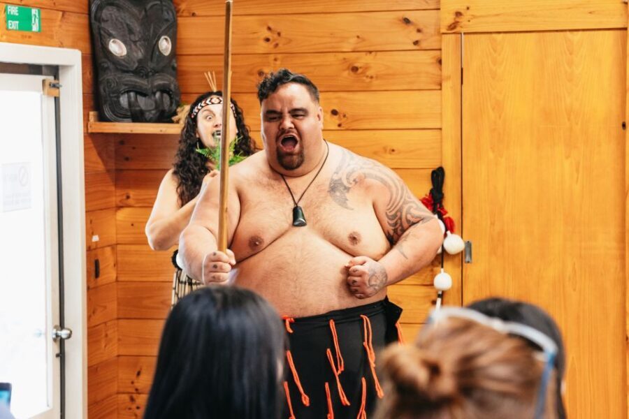 Rotorua: Mori Cultural Performance with Dancing - What to Expect at the Maori Cultural Performance