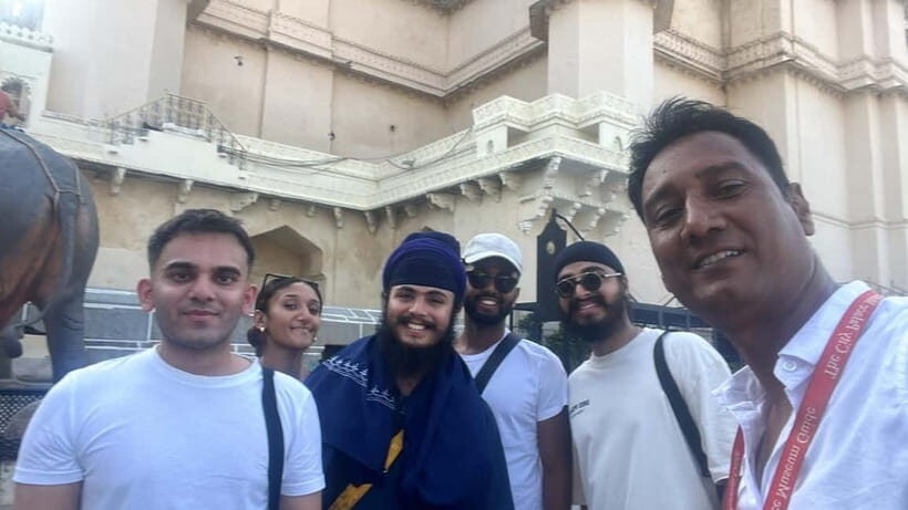 Royal Romance of Udaipur: Palaces, Lakes & Hidden Gems Tour - Lake Pichola and the Floating Jewels