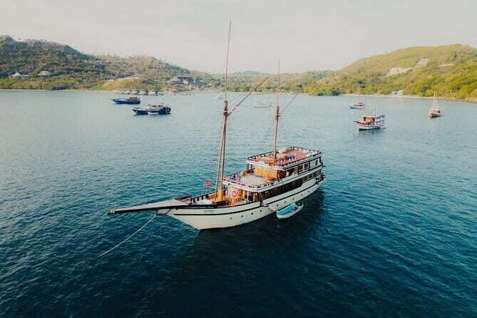 Sailing Flores to Lombok 5 days 4 Nights All Inclusive Trip - What’s Included and What’s Not