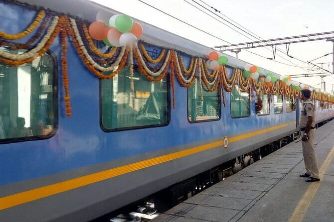 Same-Day Tajmahal Tour via Vande Bharat/Gatimaan (Luxury) Express - FAQs