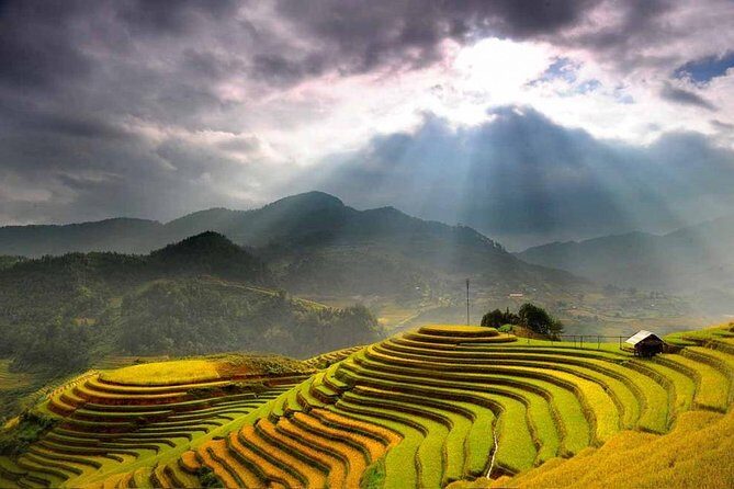 Sapa 2D1N Trekking to Giang Ta Chai Village from Hanoi by Bus - What Makes This Tour Stand Out?