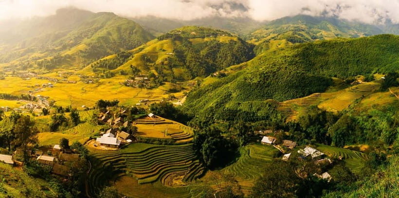 Sapa: Muong Hoa Mountain Views and Villages Trek with Lunch - Trekking to the Top of Sa Seng Mountain