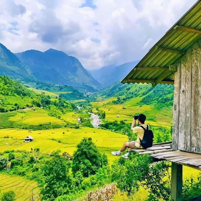 Sapa Trekking 3 Days 2 Night - VIP Sleeper Bus from Hanoi - Day 1: Hanoi to Sapa and Cat Cat Village
