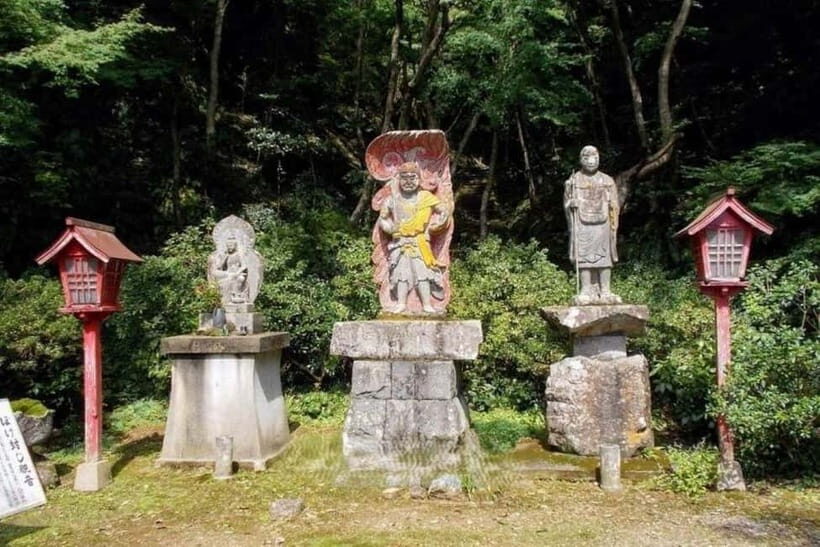 Sasebo: History, Crafts, and Sights Guided Tour with Lunch - How the Experience Adds Value