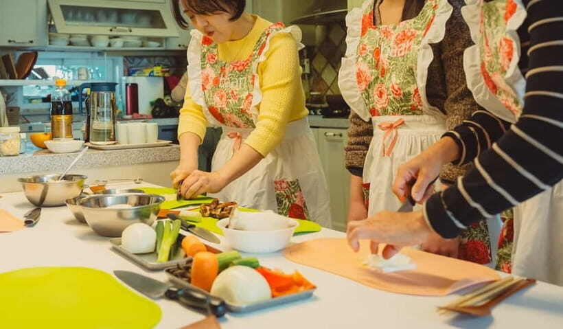 Seoul: Authentic Korean Cooking Class and Market Tour - What Makes This Tour Stand Out?