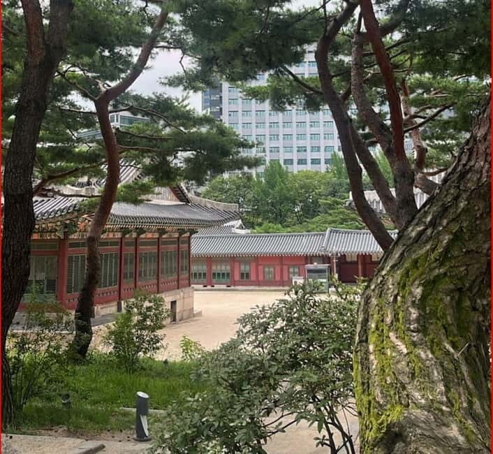 Seoul: Deoksugung Palace Heritage Walking Tour - Exploring Jeongdong-gil: Seouls Diplomatic and Cultural Heart