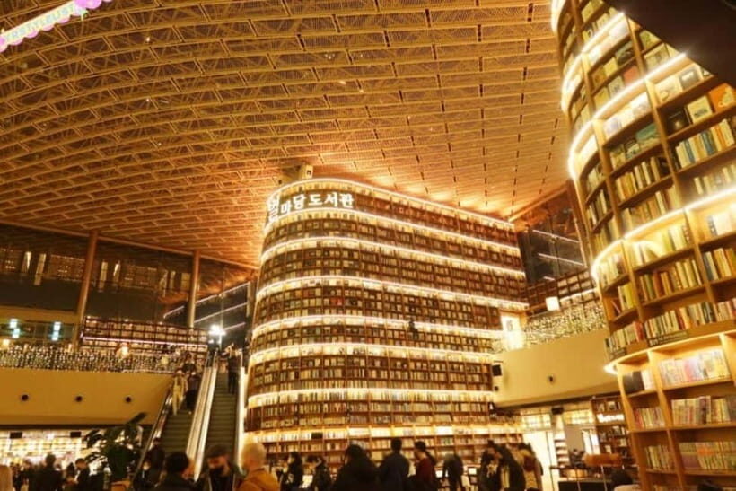 Seoul: Gyeongbokgung, Lotte Tower & Gangnam Trendy Day Tour - The Practical Side: How the Tour Works