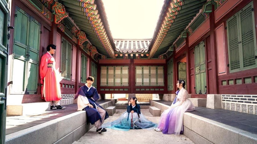 Seoul: Modern Hanbok Dress Photoshoot Gyeongbokgung Palace - The Experience Itself
