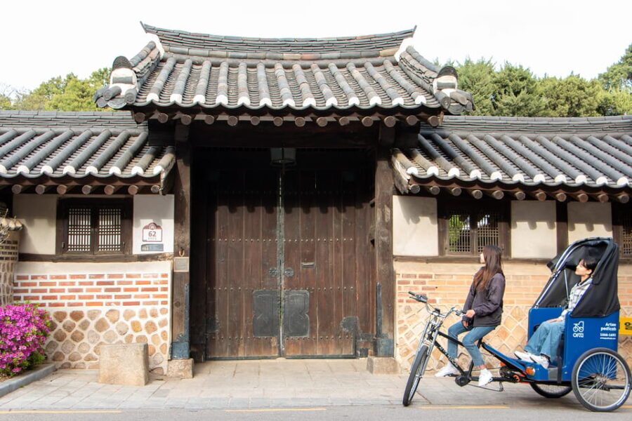 Seoul Private Pedicab Tour : Bukchon Anguk Hanok Village - What the Tour Covers