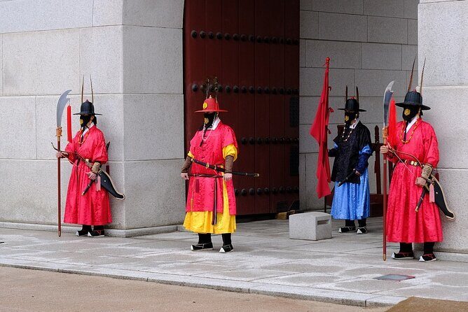 Seoul Private Tour: Palace, Bukchon, Insadong & Han River Cruise - The Sum Up