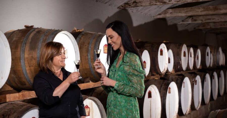 Seppeltsfield Winery: Tour and 100-Year-Old Wine Tasting - In The Sum Up