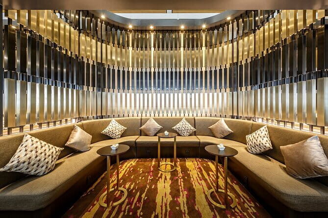Shanghai Pudong International Airport No.77 China Eastern Lounge at Terminal 2 - Is It Worth the Price?