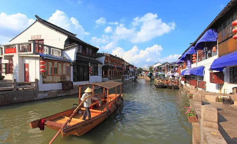 Shanghai: Zhujiajiao Water Town Private Tour with Boat Ride - The Itinerary: What You’ll See & Do