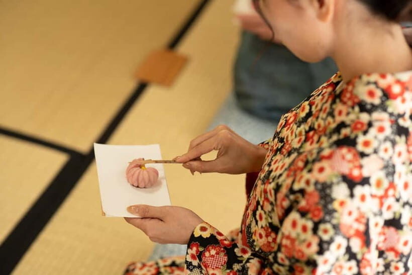Sheraton Miyako Hotel Osaka: Tea Ceremony with Kimono Rental - An In-Depth Look at the Tea Ceremony Experience