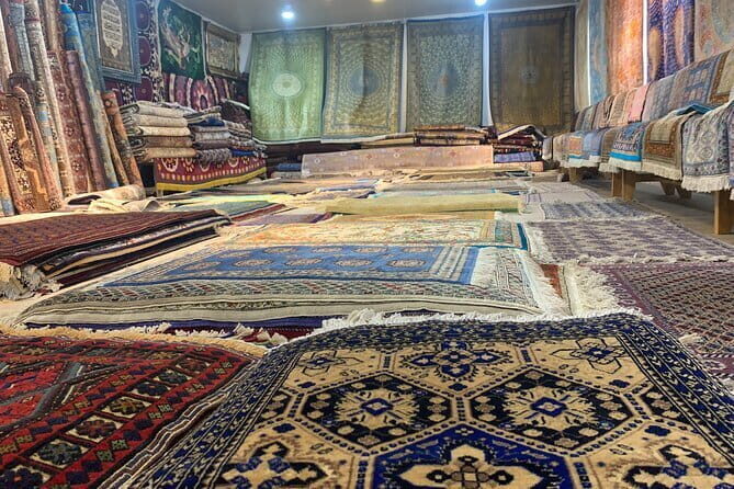 Shopping Carpet in Samarkand - Authenticity and Value