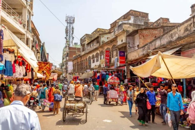 Shopping Tour of Old Delhi and New Delhi With Guide - What Sets This Tour Apart: Value, Authenticity, and Convenience