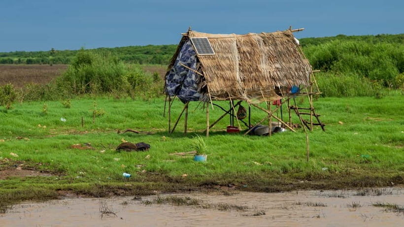 Siem Reap: Battambang Day Trip with French Tour Guide - Authentic Experiences and Local Flavor