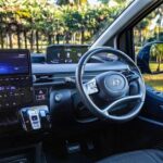 Silky Oaks to Cairns ONE WAY Private Transfer 6 pax - The Experience on the Road