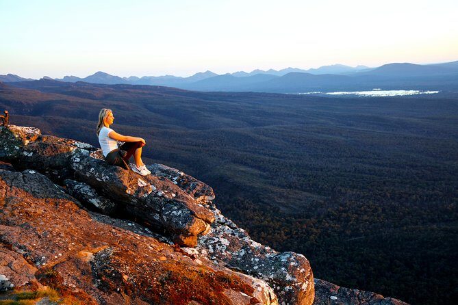 Small-Group Grampians Great Wildlife Escape Day Trip with Hiking - Detailed Breakdown of the Itinerary