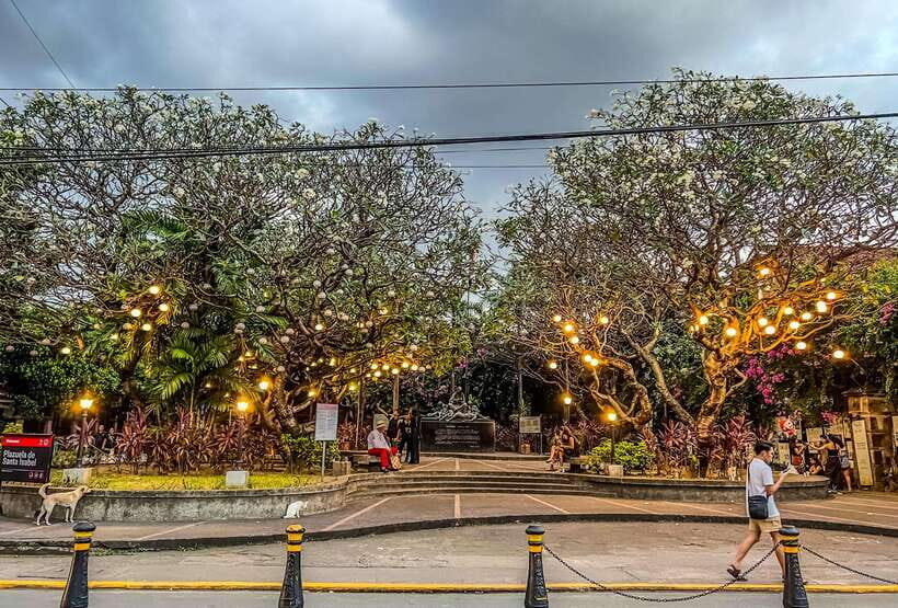Solo Traveler Friendly Manila Walk w/ Mobile Photography - What Makes the Mobile Photography Session Special?