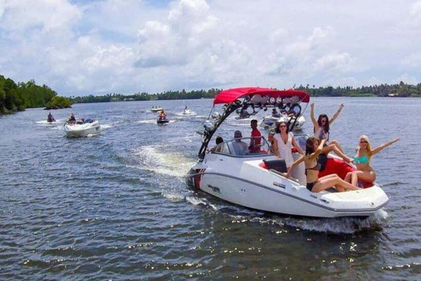 Speed Boat Ride in Pasikudah - The Experience from the Perspective of Travelers
