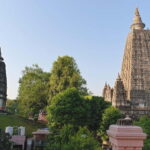 Spiritual & Historical, Varanasi with Bodhgaya Tour (5 Days) - Day 1: Arrival and the Ganga Aarti in Varanasi