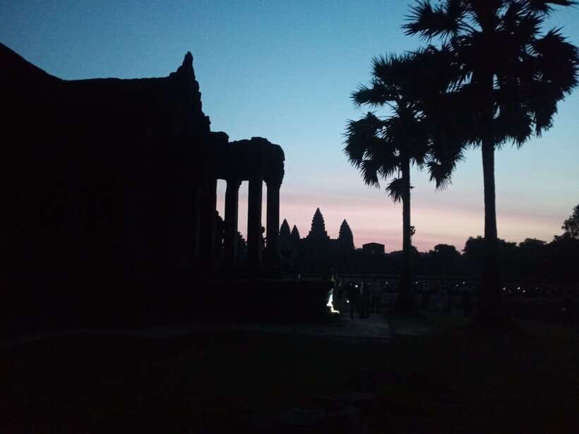 Sun Rise Small Group Day Tour in Temples of Angkor - A Detailed Look at the Tour Experience