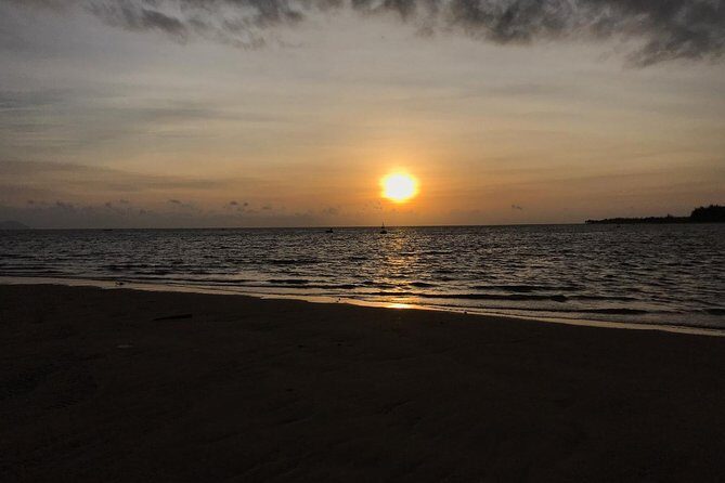 SUNRISE PHOTO at LONELY BEACH where RIVER MEETS OCEAN - Watching the Sunrise and Enjoying Local Coffee
