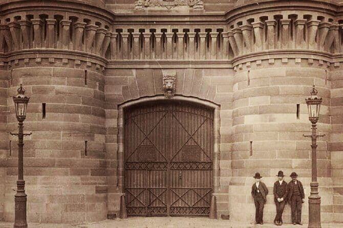 Surry Hills & Darlinghurst History Tour  Gangsters, Girls & Grog - An In-Depth Look at the Tour Experience