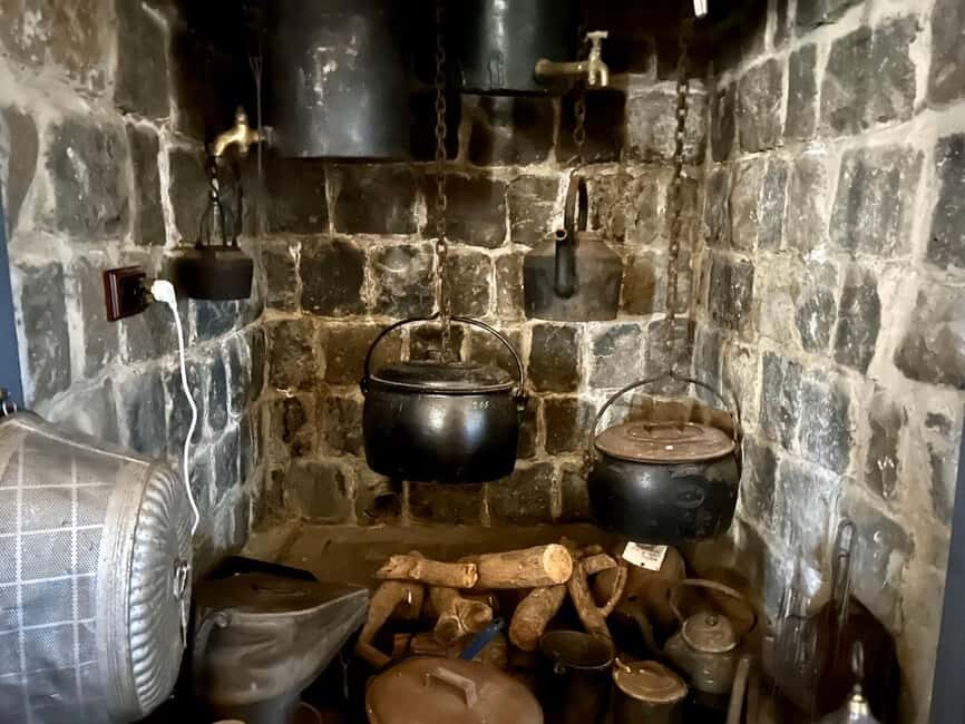 SYDNEY : Ghosts, Grog & The Rocks: Haunted Pubs &Cellar Tour - Who Would Love This Tour?